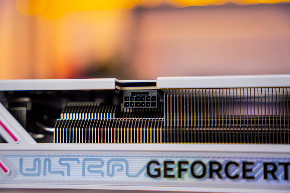 Card Màn Hình Colorful IGame GeForce RTX 5080 Ultra W OC 16GB GDDR7